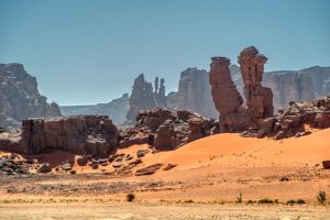 ZERIBA-VOYAGE, Circuits Sahara, Désert Tadrart, Tassili, Djanet, Tamanrasset, Randonnées.